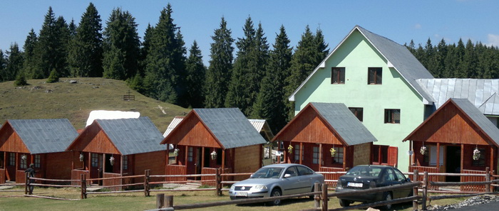 Atractii – Drumetii: