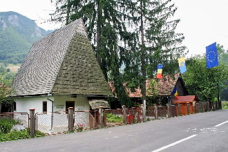 Prezentare in imagini: descriere, poze, harta, cazare, atractii ...