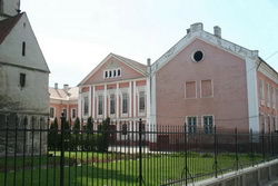 Prezentare in imagini: descriere, poze, harta, cazare, atractii ...